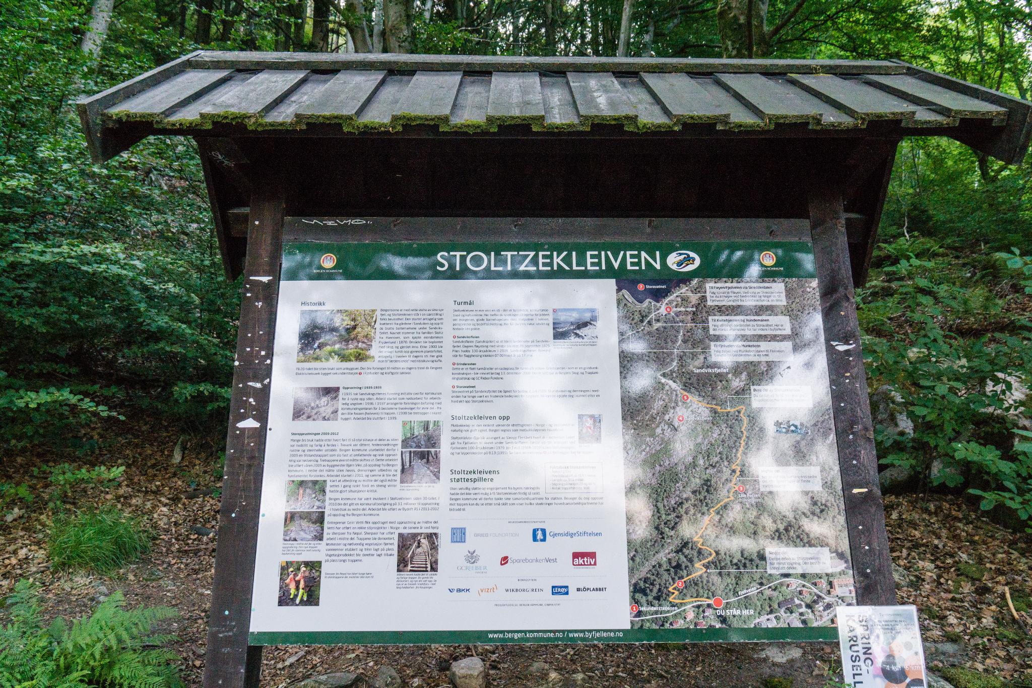 【卑爾根】超級震撼的隱藏版挪威景點 — Stoltzekleiven桑德維克斯石梯與Fløyen佛洛伊恩觀景台大縱走 - 旅行足跡